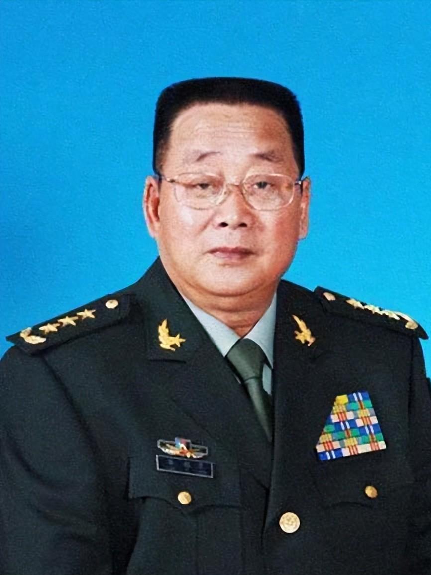 He made outstanding achievements in the counterattack against Vietnam ...