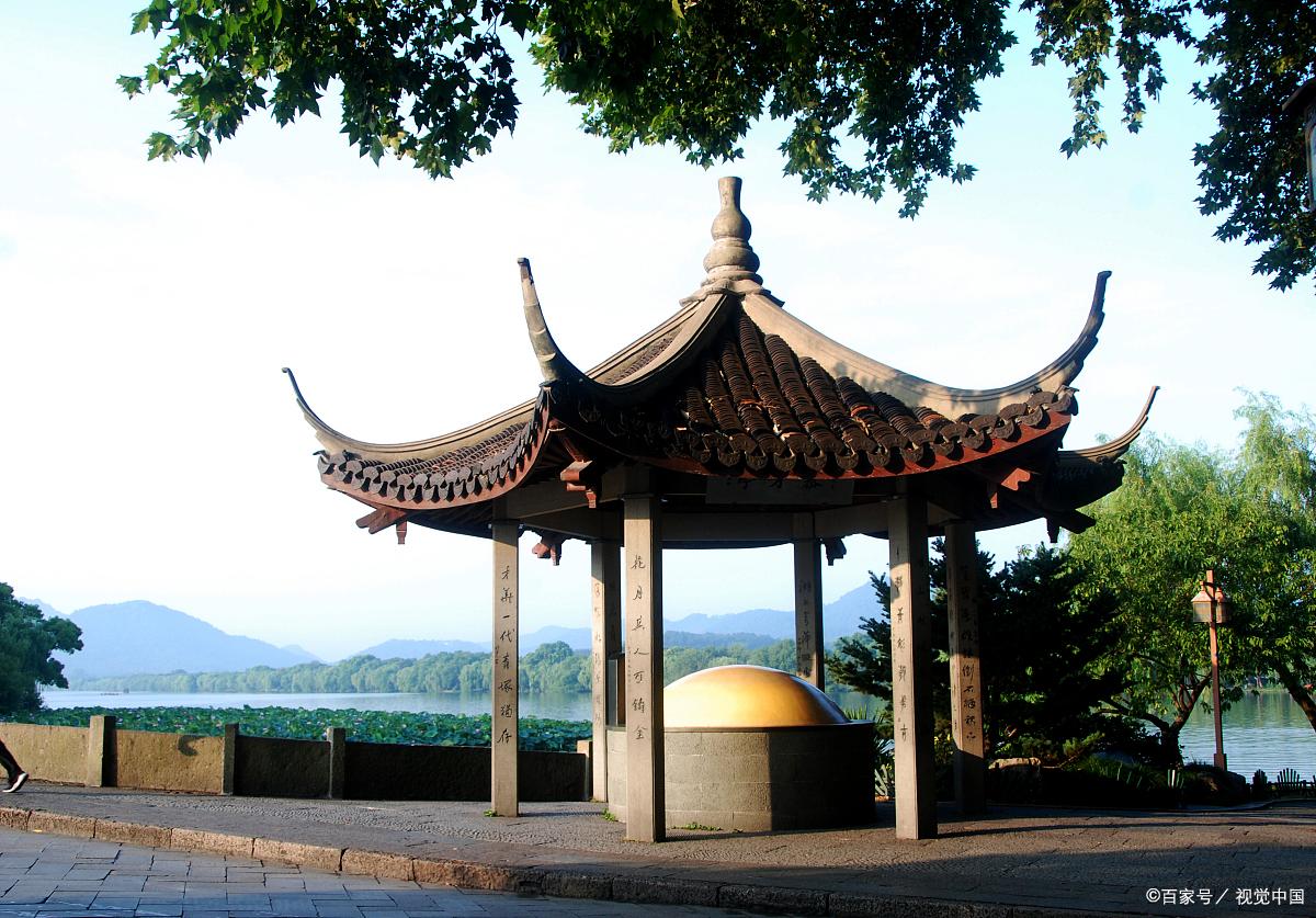 Bai Juyi "Planting Flowers in Lvye Hall of Fenghe Linggong" - iNEWS