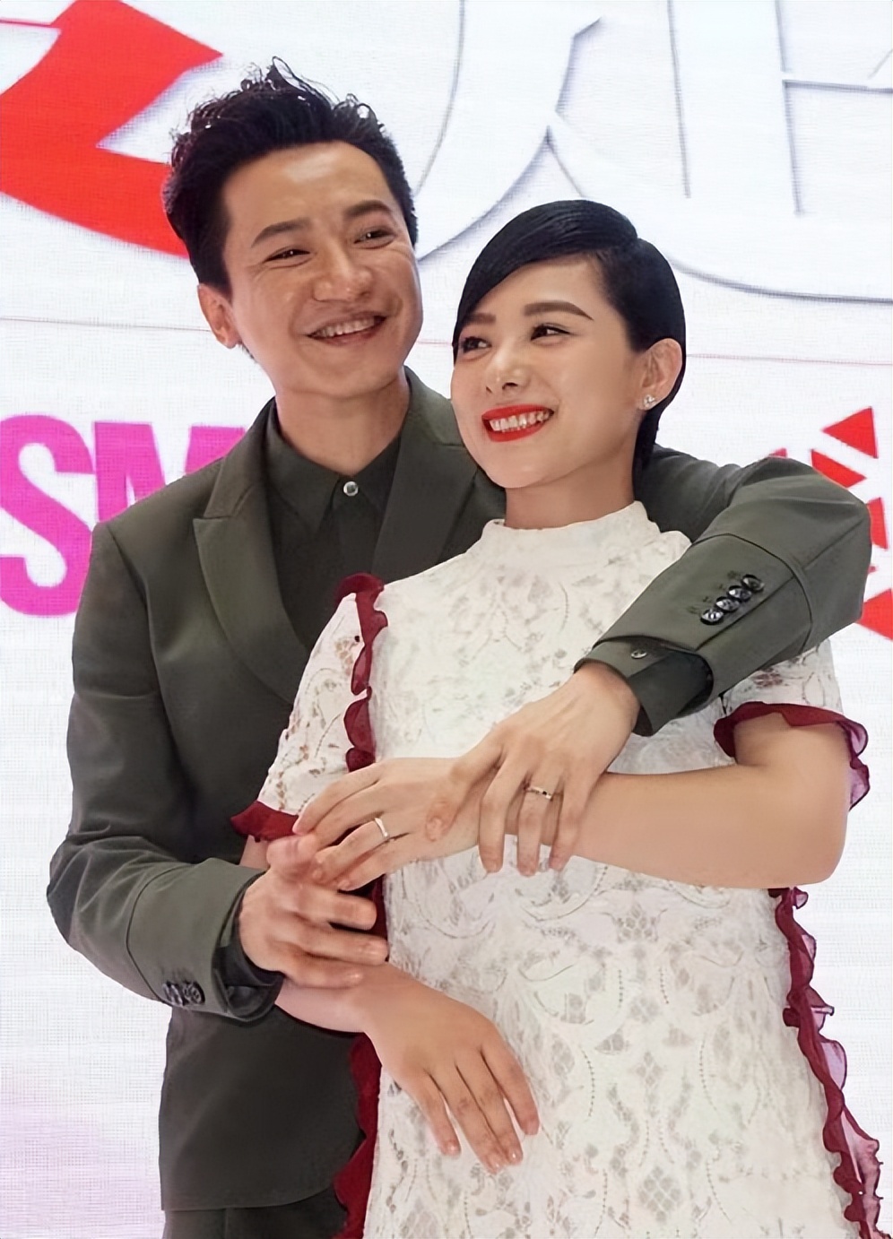 Liu Xuan and his wife attended the event, and her husband made a ...