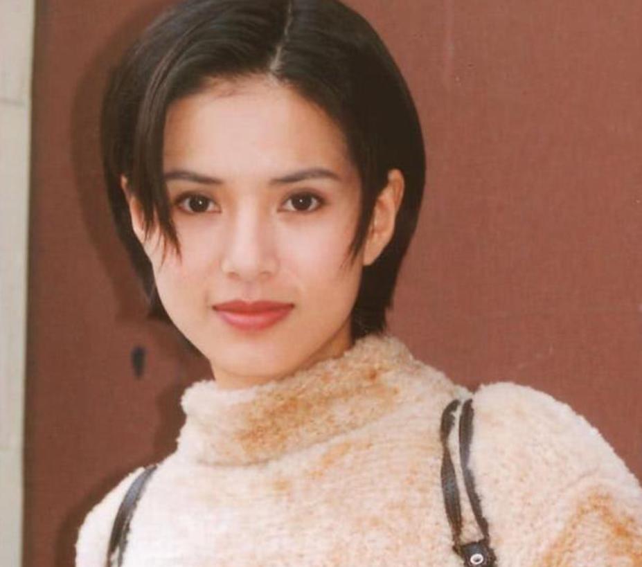 The most beautiful "Little Dragon Girl" Li Ruotong, who has experienced ...