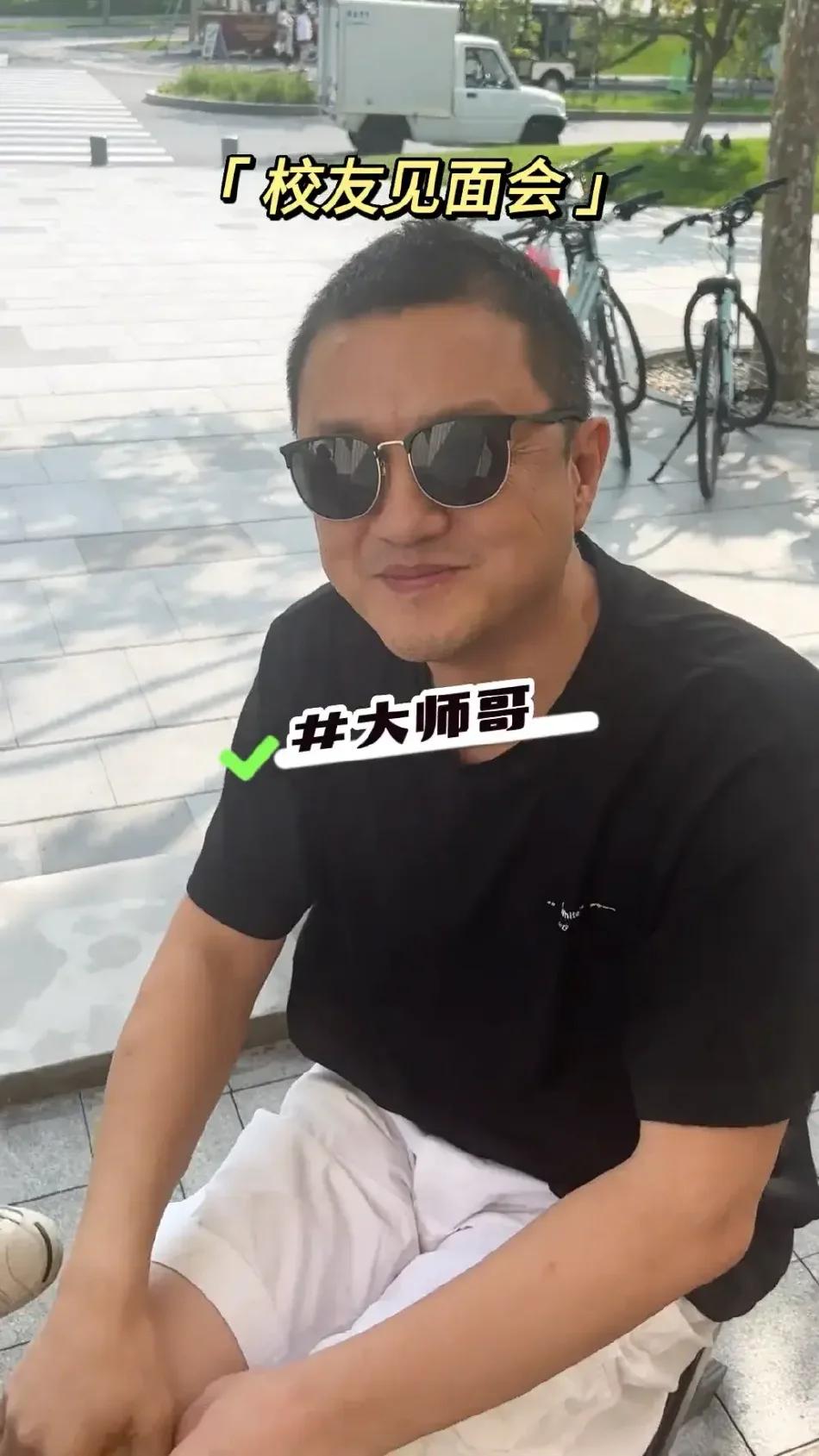 Li Yapeng Haiha Jinxi Dragon Boat Festival, enjoying the world of two ...