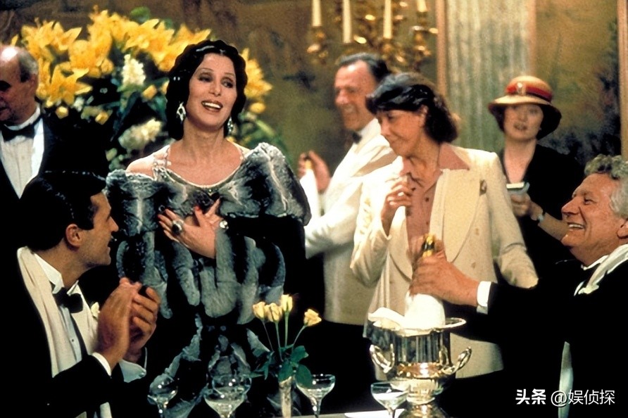 "Drinking Tea with Mussolini" profoundly reflects history and human ...