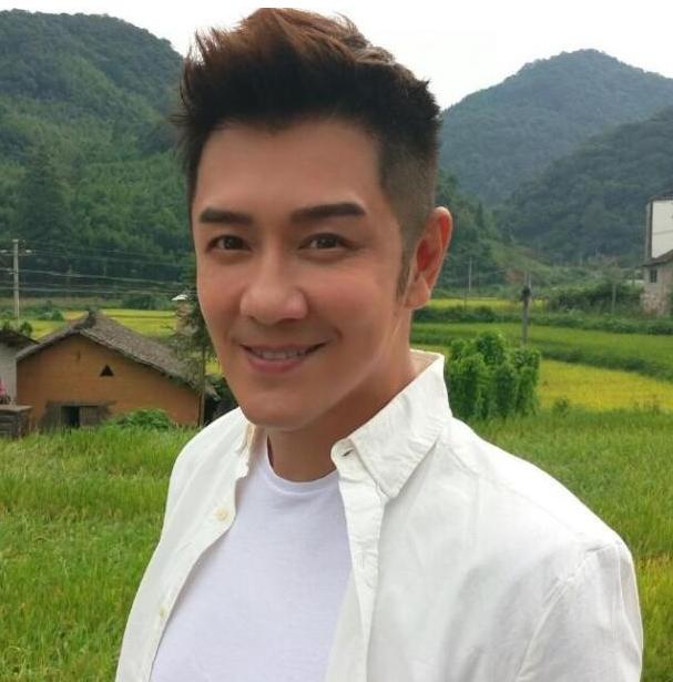 Chen Haomin of "Living Buddha Jigong" gave birth to 4 children in 5 ...