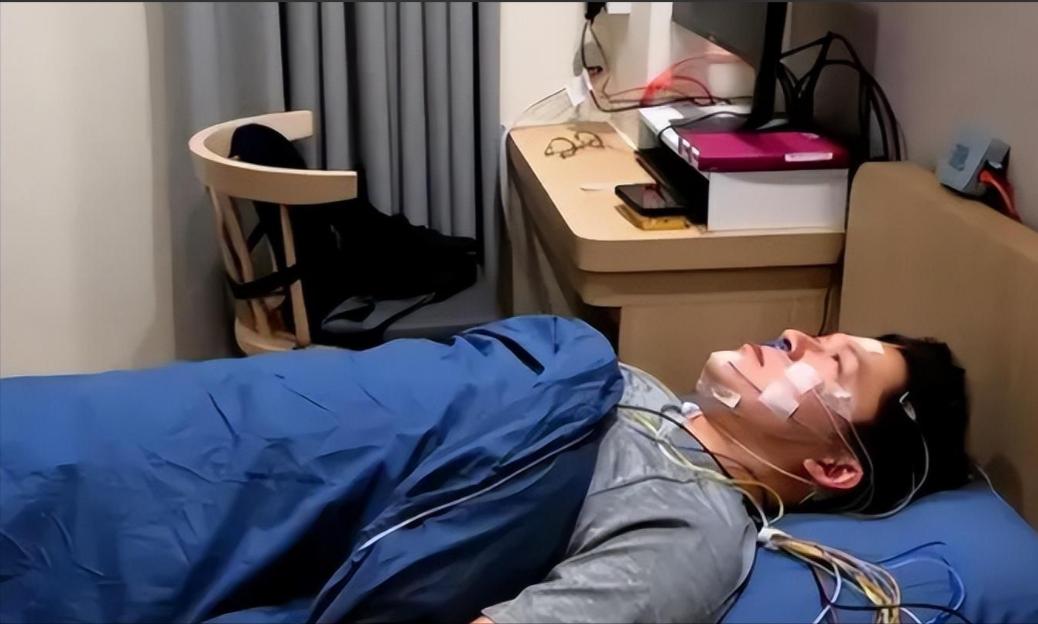 Huo Qigang was exposed as "critically ill", Guo Jingjing accompanied him in tears, and the deity ...