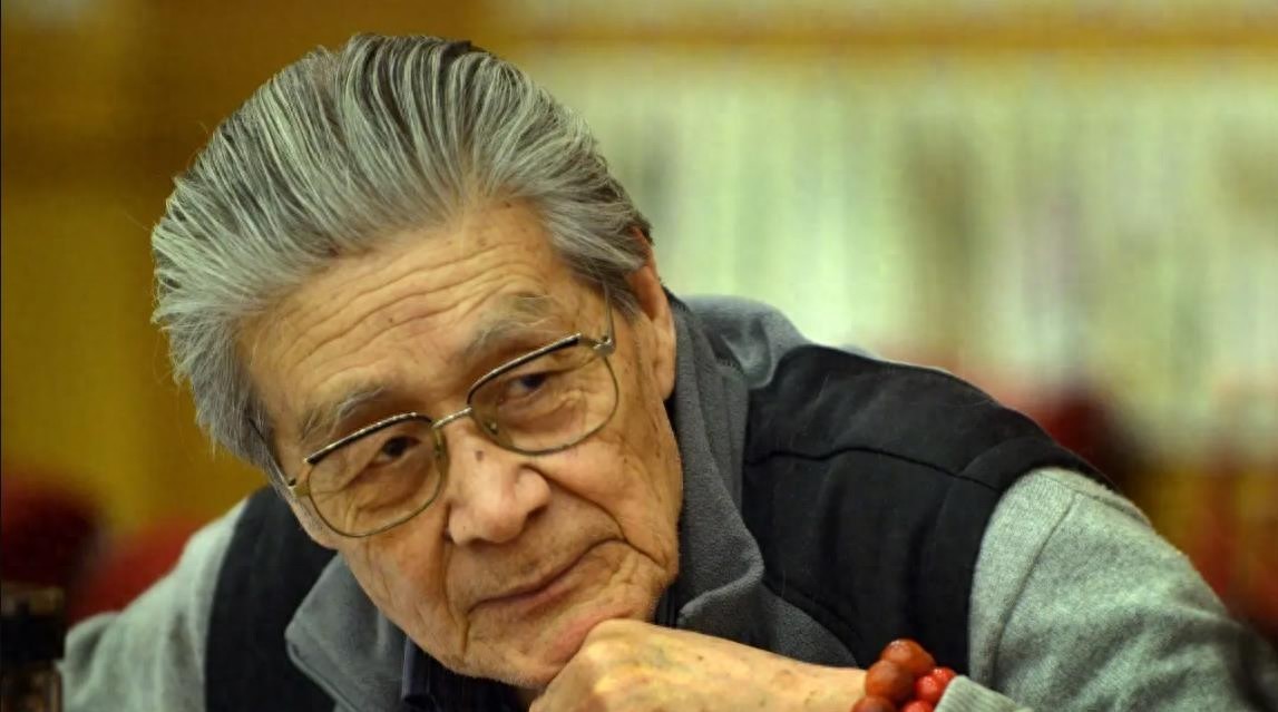 26 old photos in memory of Lan Tianye when he was young, the jade trees facing the wind in his ...