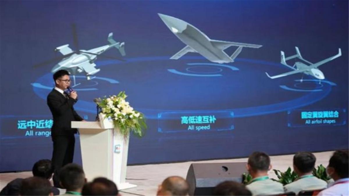 Is the J-20 loyal wingman ready? Hunting enemy planes at supersonic ...