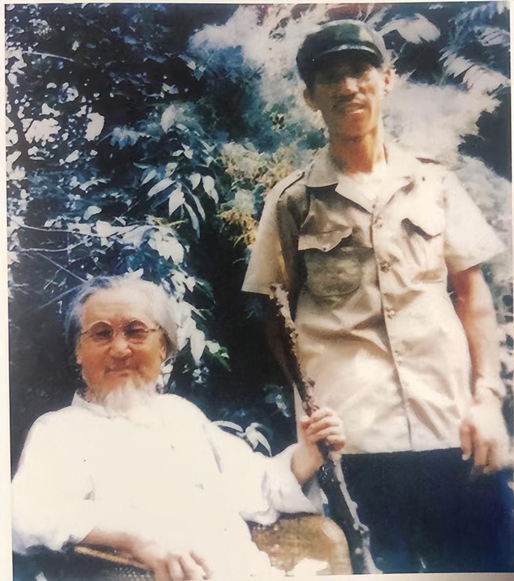 Entering the Northern Painting and Calligraphy Institute of the China ...