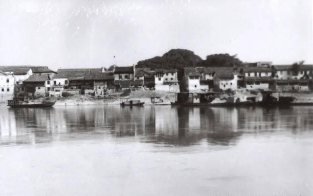 "Yuhe River Fun"October 13, 1934 - iNEWS