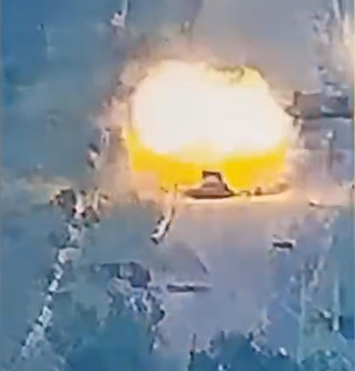 In the last 1 kilometer, 10,000 corpses and a sea of blood were ...