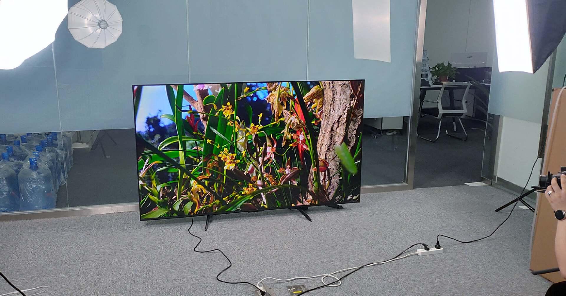 An 85-inch large-screen TV with only more than 4,000 yuan is so good? Thunderbird 7MAX actual ...