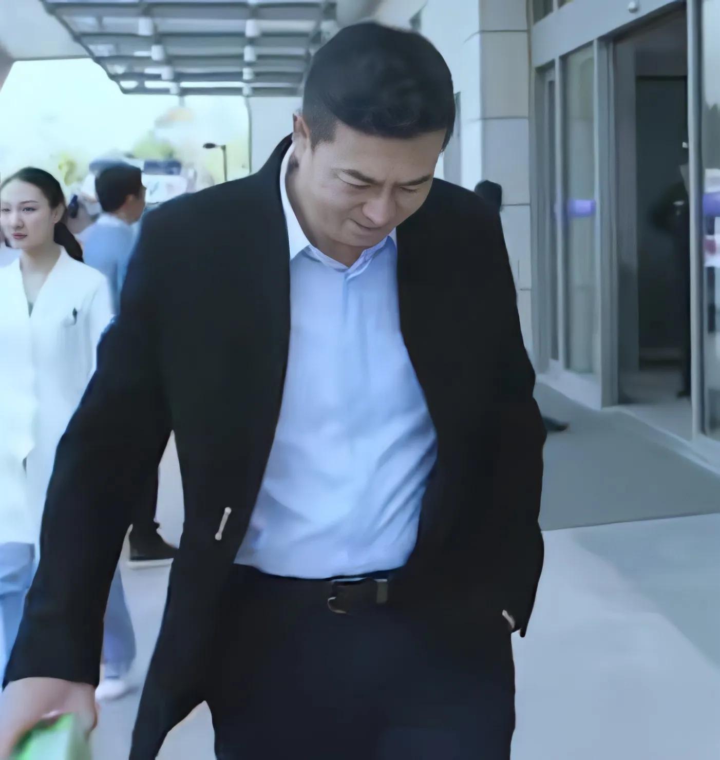 National idol Zhang Jiayi - iNEWS