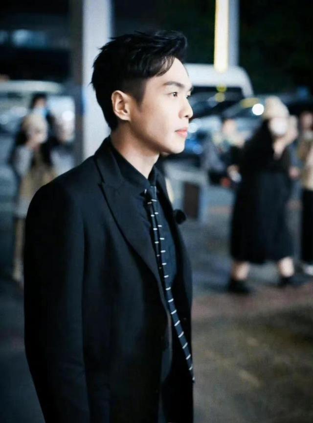 Yan Min's new variety show "New Travels" starts recording, the ...