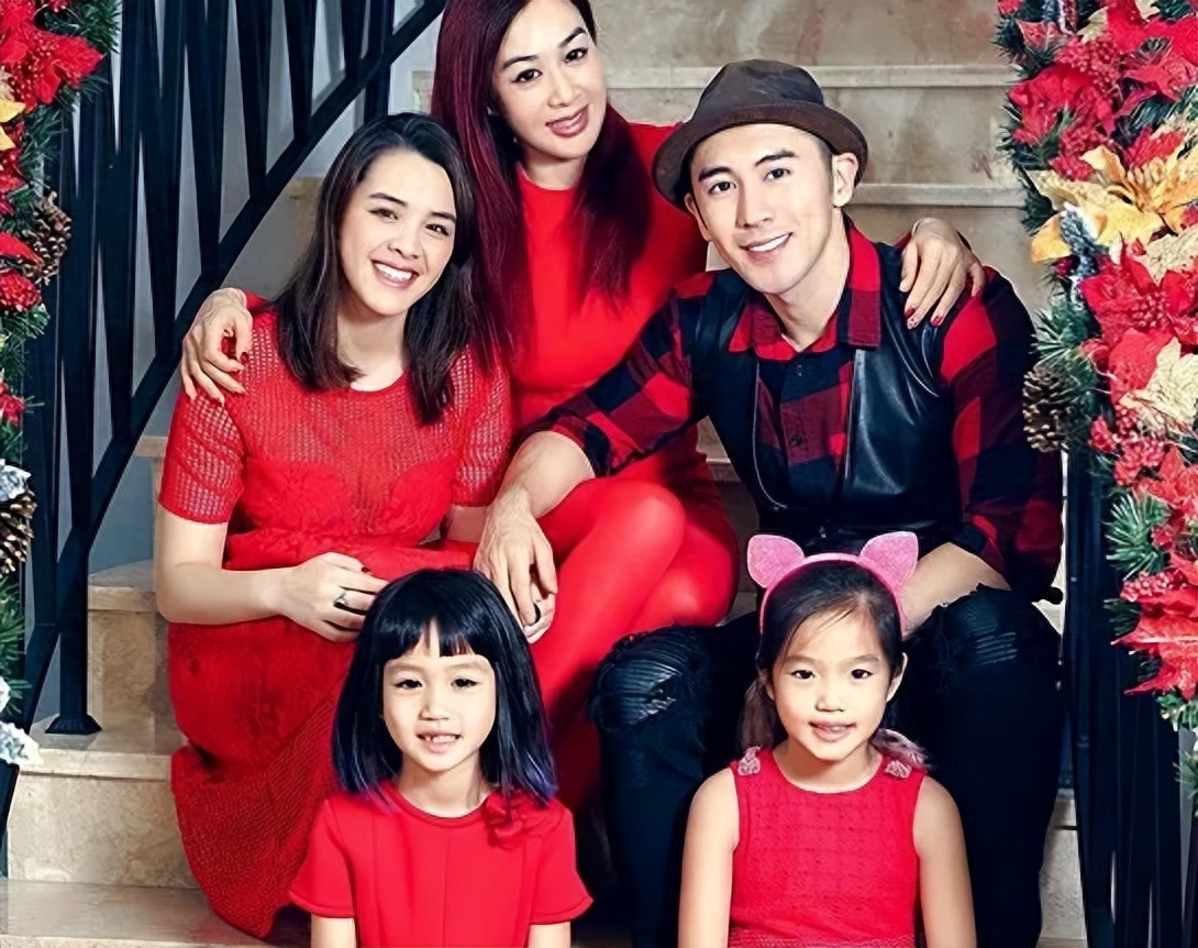 There are 8 couples of celebrities who are married to aunts. They just choose what they need ...