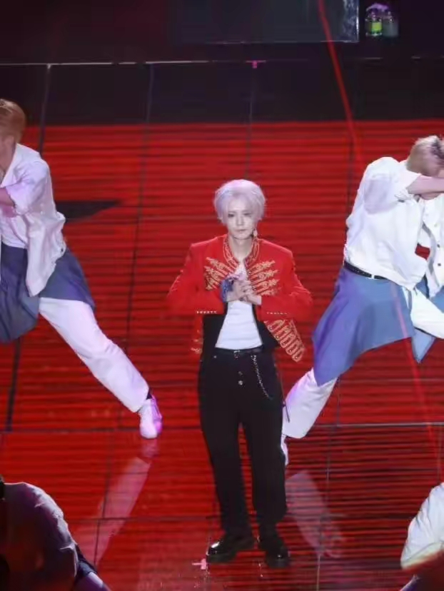 Lu Han's concert was very popular, and the top class is still the top ...