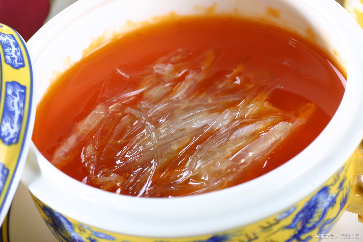 Delicious delicacies, enjoy a gourmet feast - braised shark's fin - iNEWS