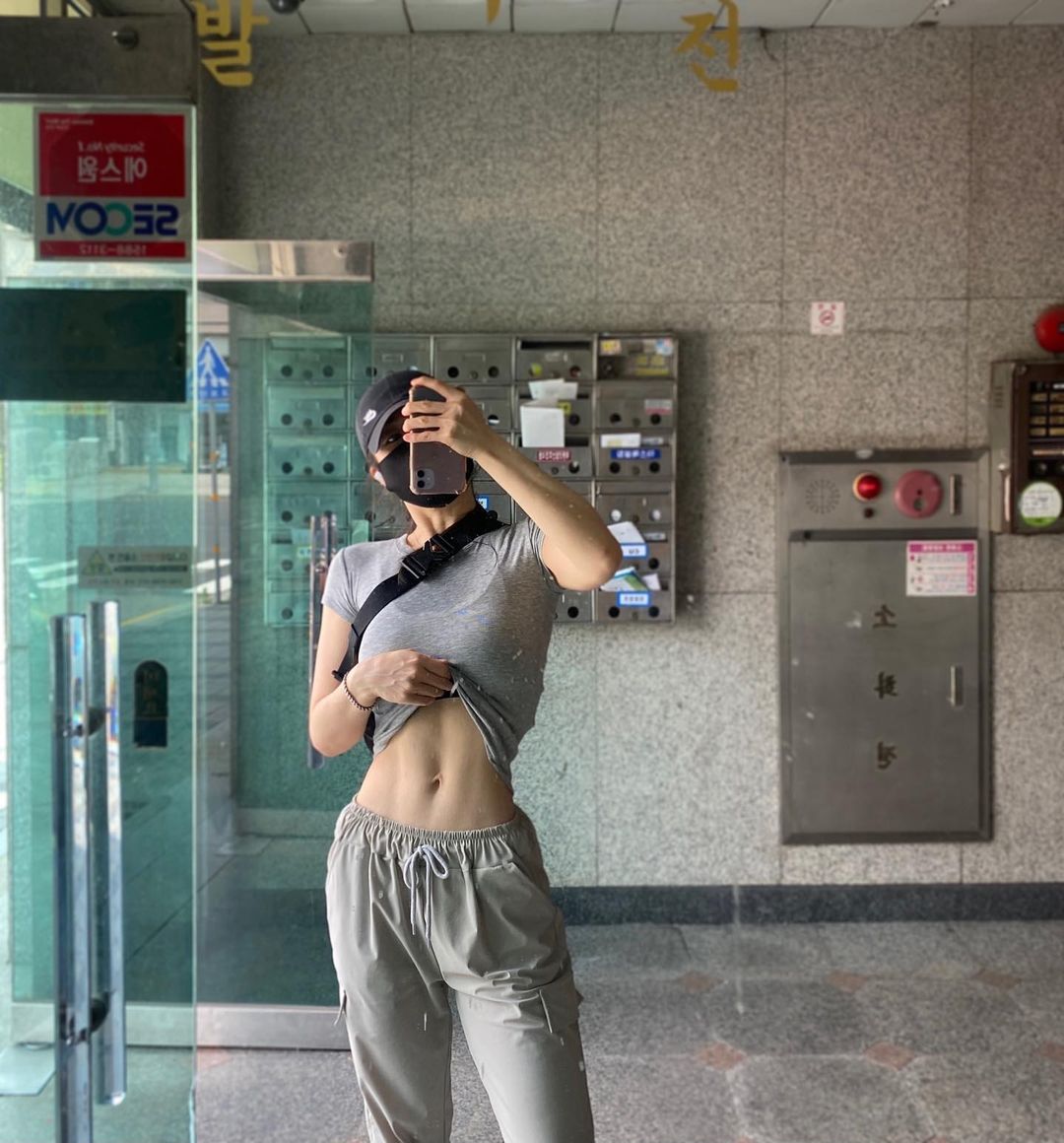 The 19th Korean fitness female anchor - iNEWS