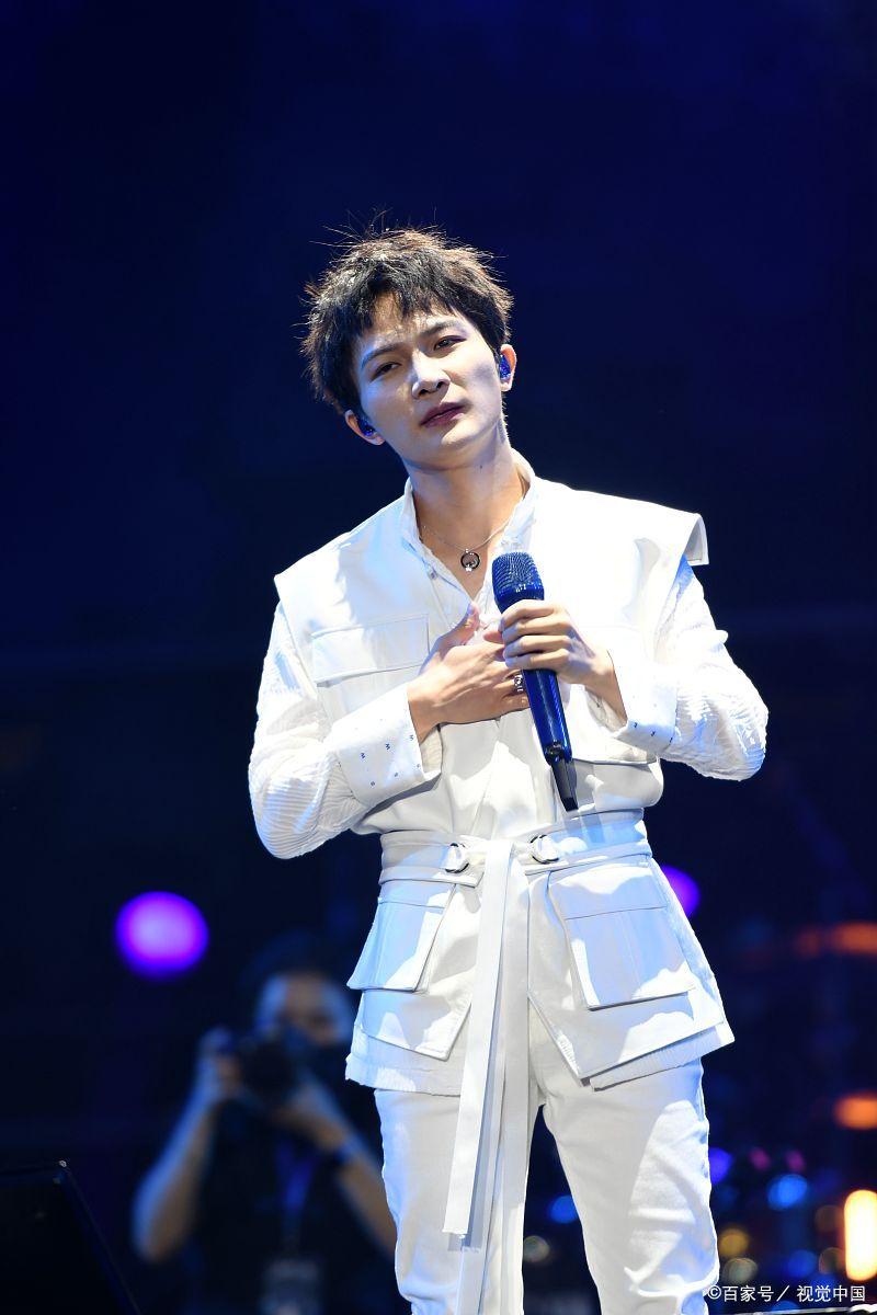 From Starry Sky to Deep Love: Zhou Shen's Musical Journey - iMedia