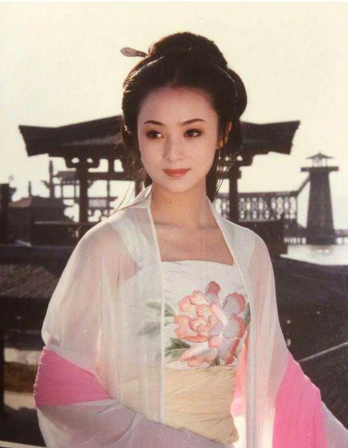 Xishi played by Jiang Qinqin is the pinnacle of appearance!No wonder ...