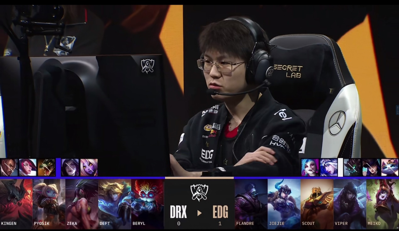 S12 miracle is born!EDG fell behind by 10,000 to make a comeback. At the last moment of Deft ...