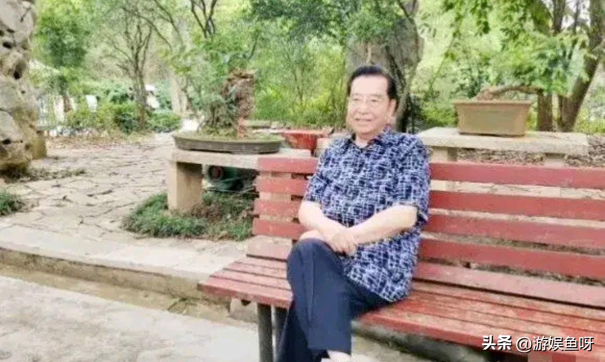 84-year-old Li Shuangjiang's status is rejuvenated, and he looks like a ...