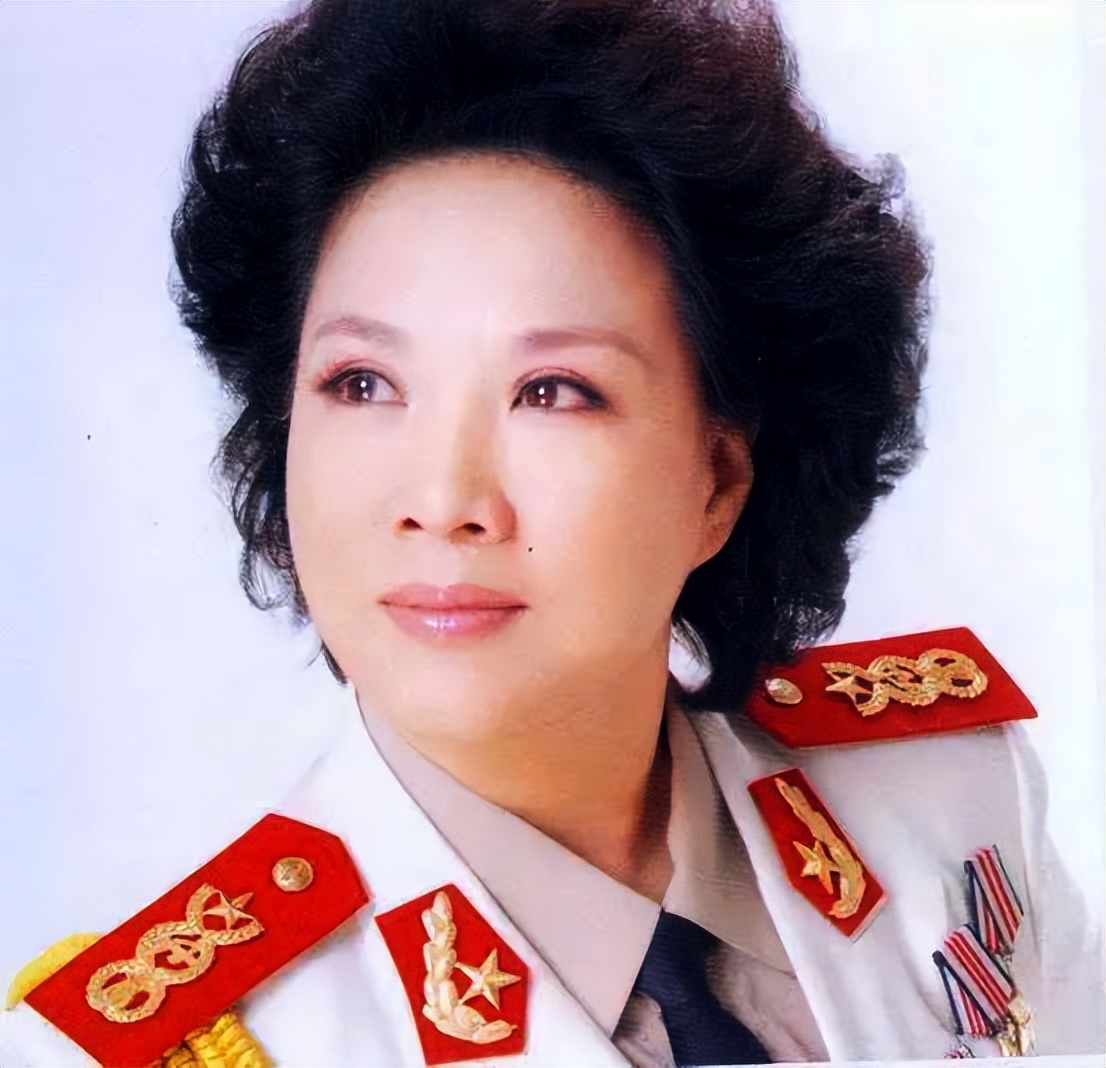 Famous singer Wang Xiufen: Heartbroken for the death of Cheng Zhi, she ...