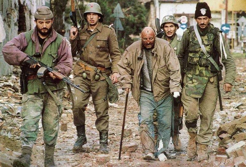 How did Russia benefit from the disintegration of the Soviet Union? - iNEWS