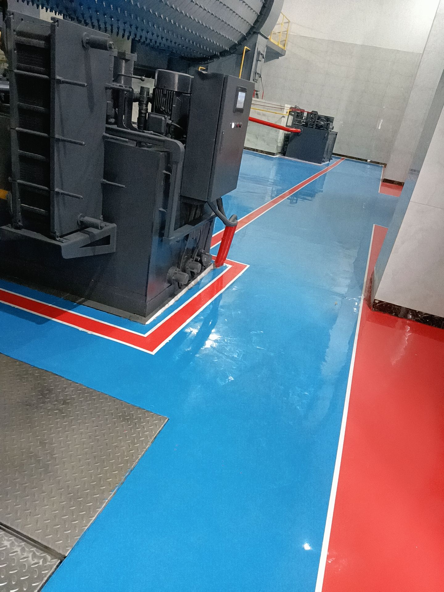 Tips for avoiding pits in epoxy floor construction - iMedia