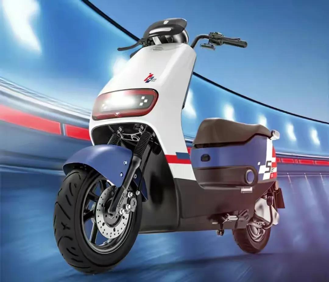 Luyuan can be licensed electric vehicle, equipped with 1200W motor ...