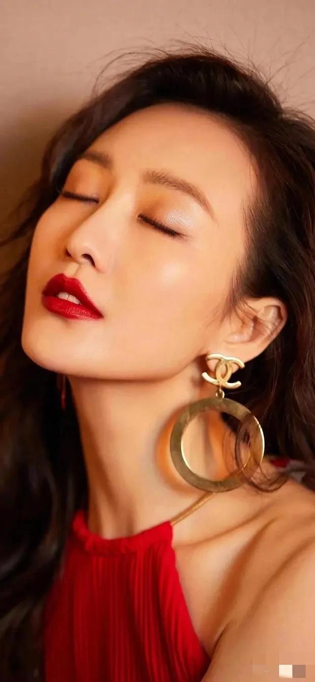 Breathtaking "domineering lady" Wang Ou, exquisite photo gallery - iMedia