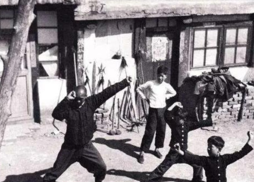 Why can the swallow Li San "fly over the eaves and walk over the wall ...