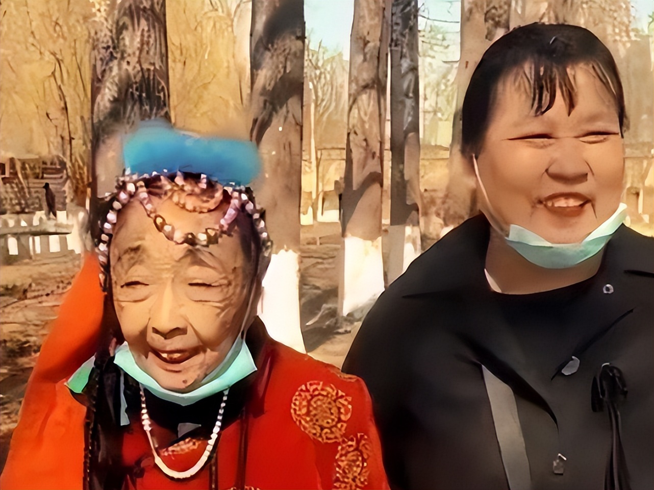 85-year-old Ma Yuqin knocked on the bowl while eating, but getting used ...