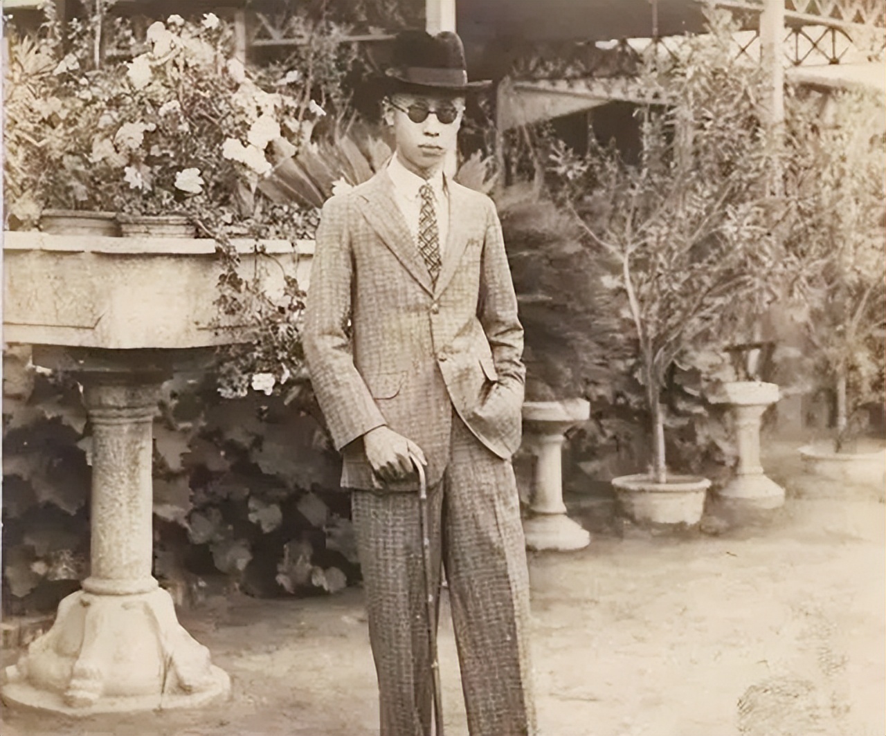 When Puyi visited Japan in 1935, Emperor Hirohito personally greeted ...