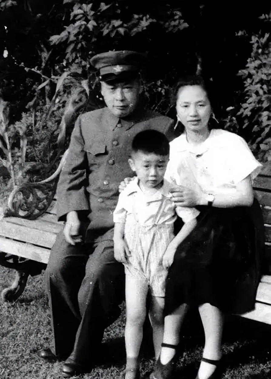 In 1975, Chen Xiaolu married Su Yu's daughter, and Chen and Su became ...