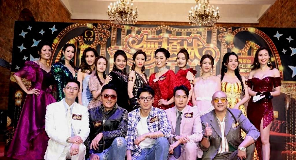 Stunning! TVB goddess appears in bold outfits to promote new drama ...