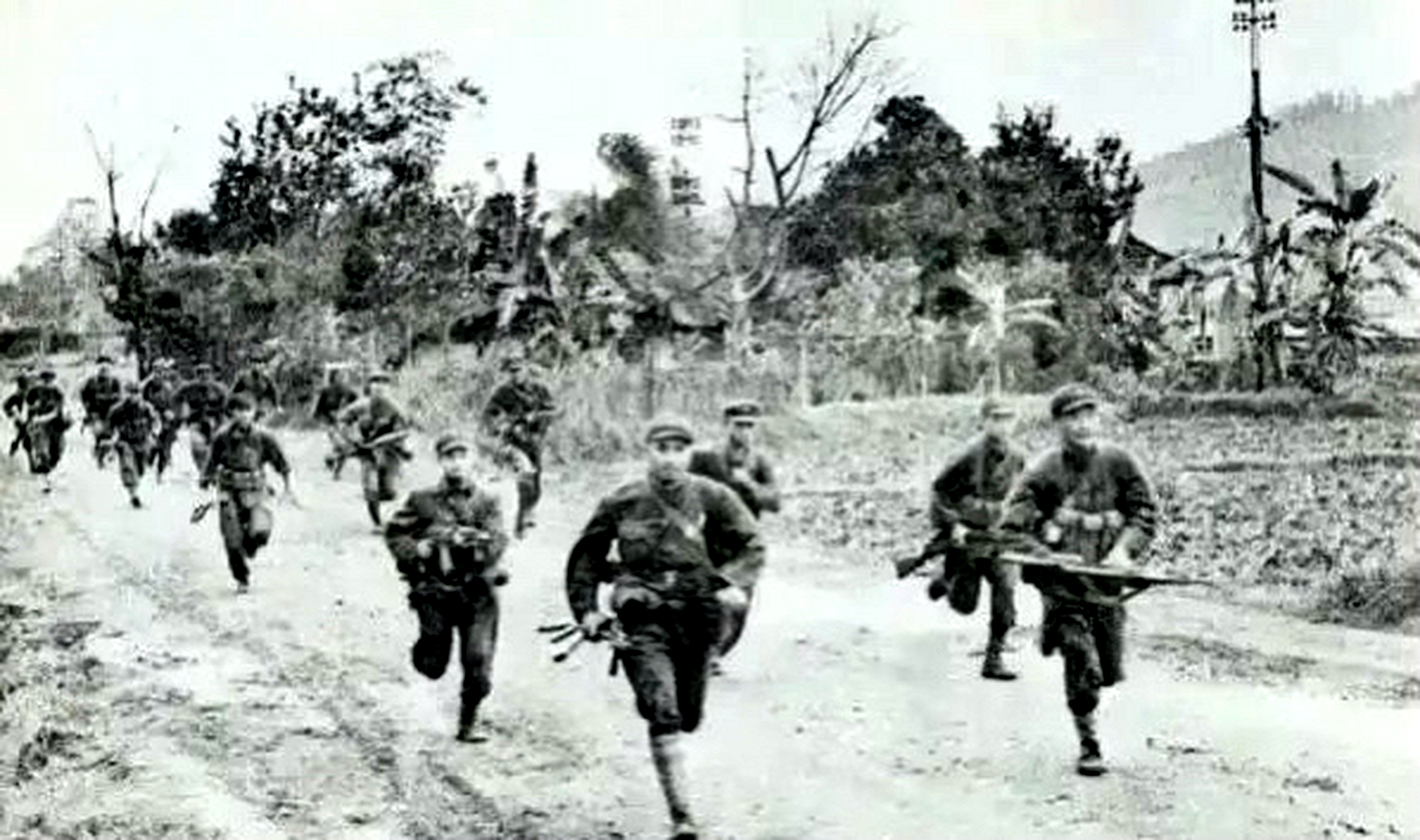 From a ridiculous battle example in 1979, see who is more important ...