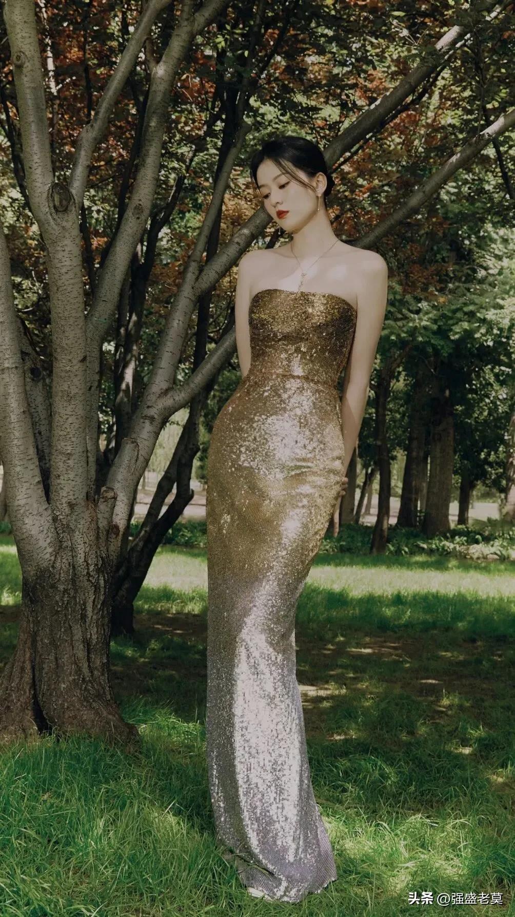 Qiao Xin stunning photo - iNEWS