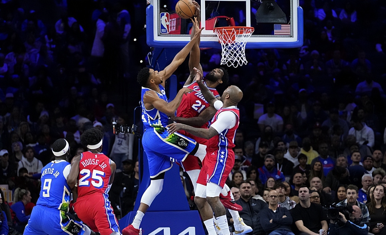Tragic reversal!Antetokounmpo cuts 25+14+4, points fly + big hat Embiid ...
