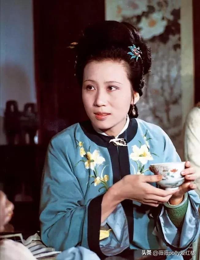 Haitang Poetry Club, Xue Baochai helped Shi Xiangyun on the surface ...