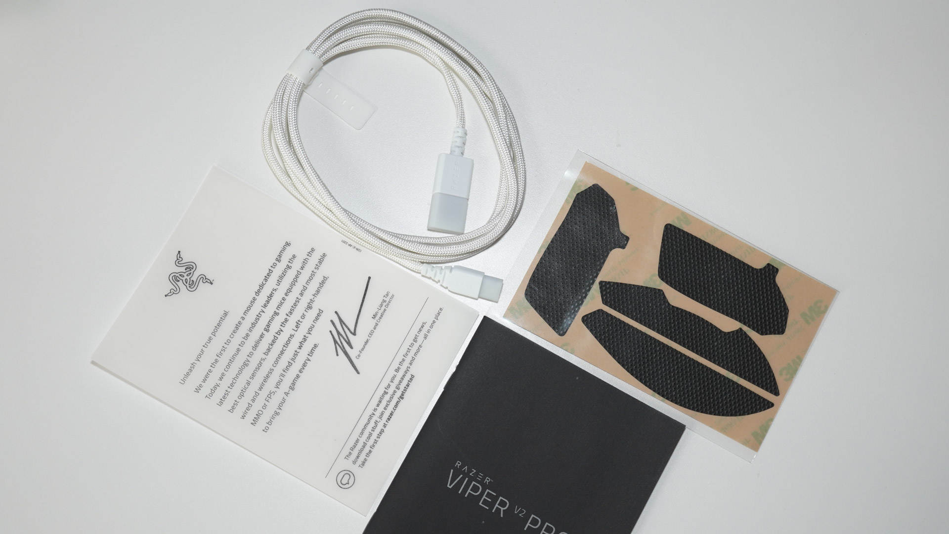 White brisk long high - Razer Viper V2 Professional White - iMedia