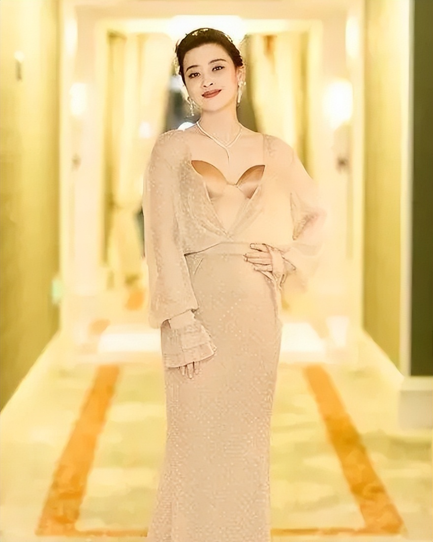 Take a closer look at Mei Ting's acting career, the embryo she had ...