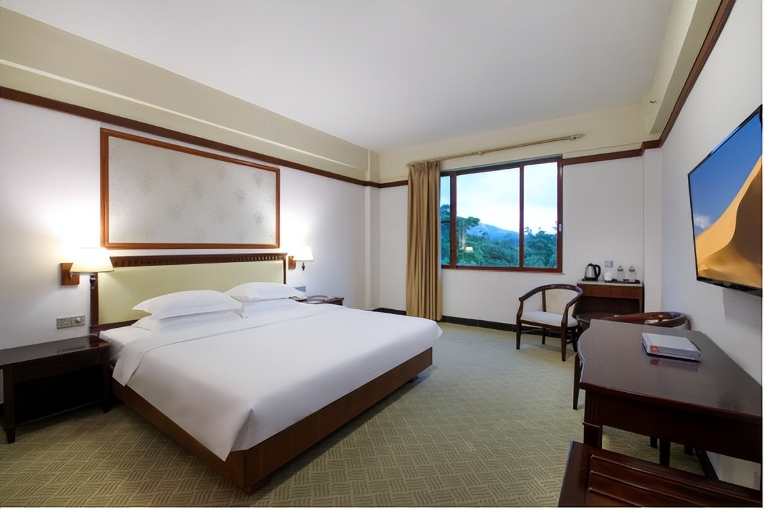 Enping Jinjiang Resort, soaking in 77 three-material hot spring pools ...