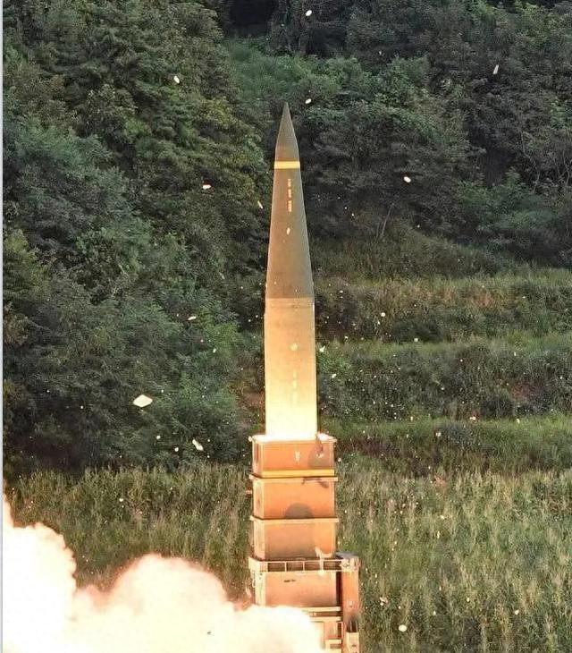 "Korean version of Dongfeng-26"? The Hyunmoo-5 with a range of 3,000 ...