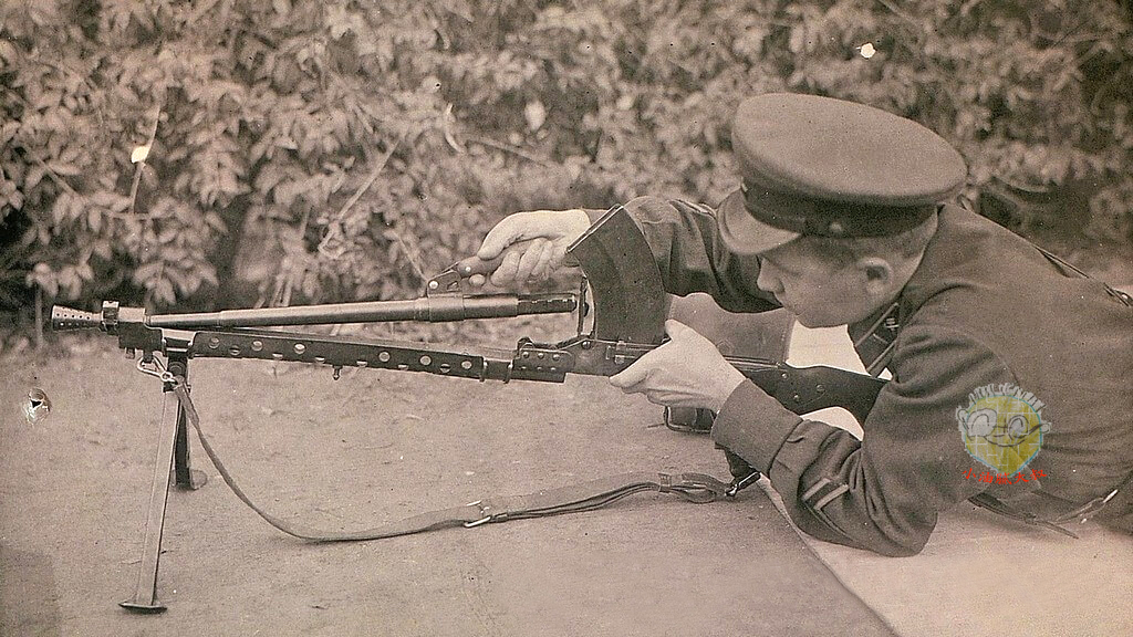 Soviet experimental light machine gun during World War II: Gorov light ...