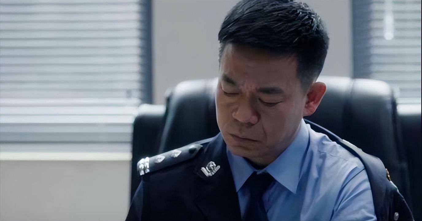 He used to be Zhang Jiayi's little follower, 53-year-old Sun Hao took the subway to see his idol ...