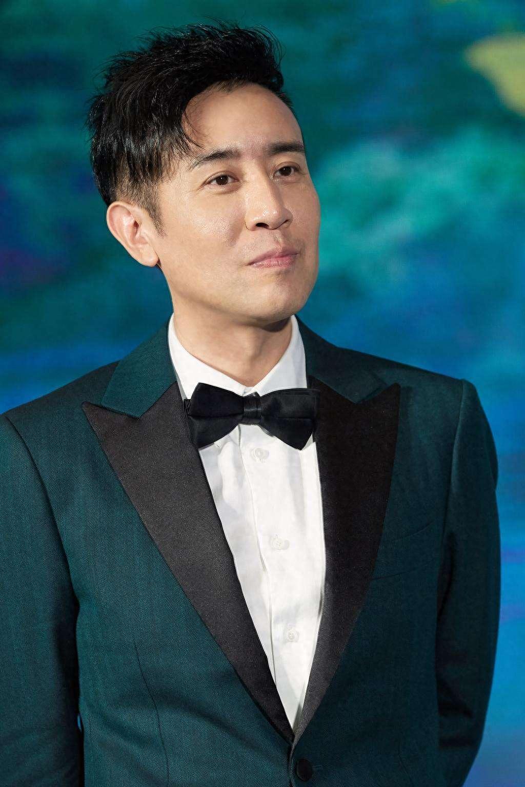 "Song Linjing, who followed me at the age of 18, see how amazing I am ...