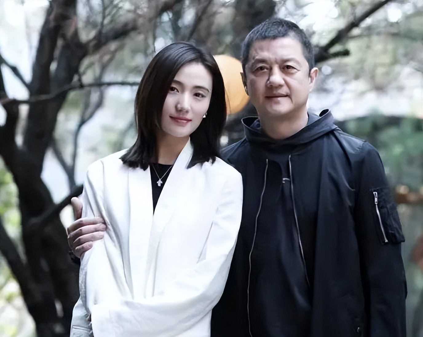 Li Yan and her stepmother went shopping in Sanlitun and talked ...