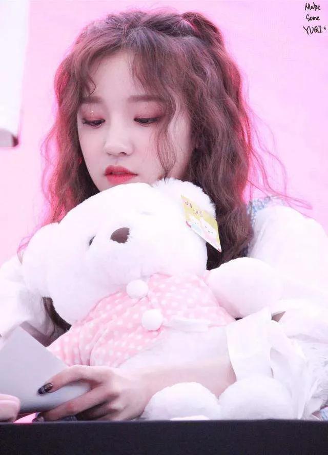 (G)I-DLE Song Yuqi, Yuqi's younger brother is so cute - iNEWS