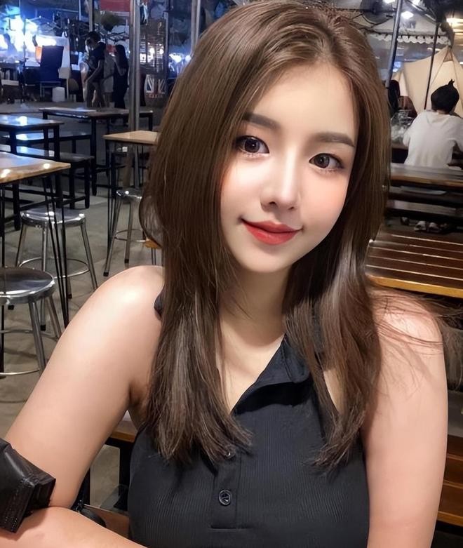 Thai beauty model Nook.napa is known as the Thai version of Michelle Chen! - iNEWS