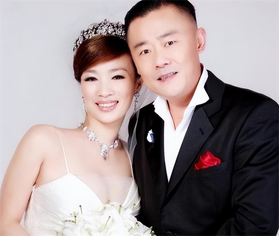 Zhou Libo and his ex-wife Zhang Jie: two in two, their stories are more "exciting" than jokes ...