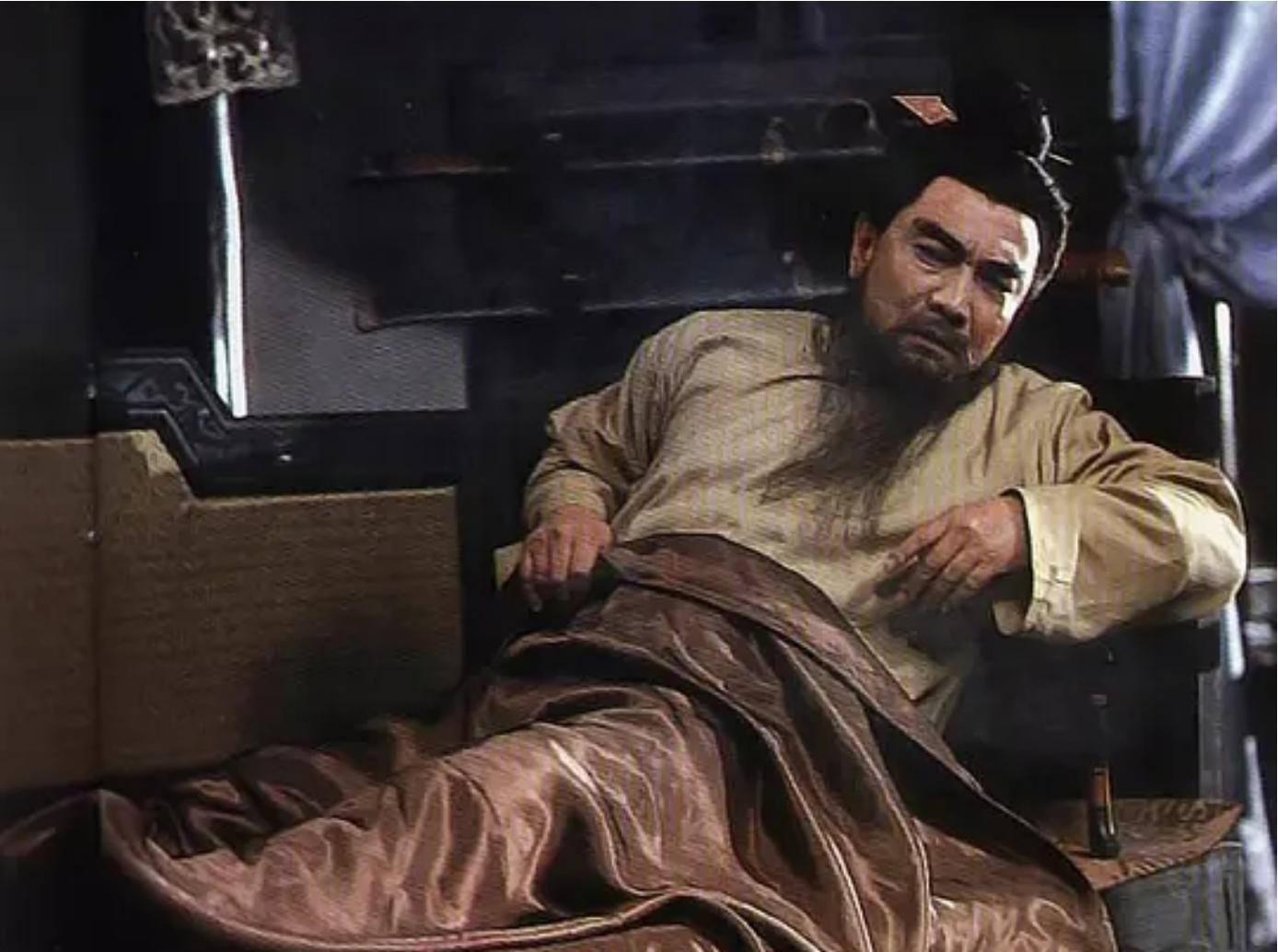 Cao Cao is so suspicious and works with him like a tiger, why do so ...